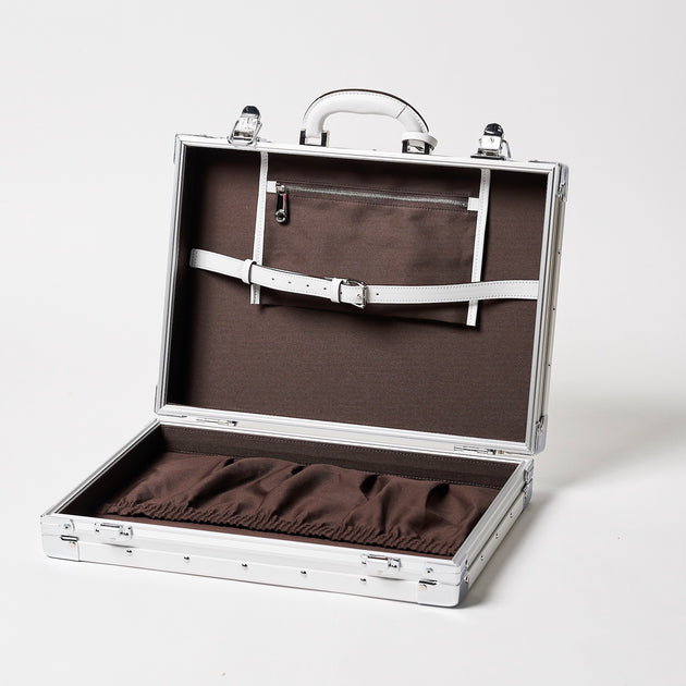 CREEZAN DURALUMIN CASE STANDARD – By Emotion